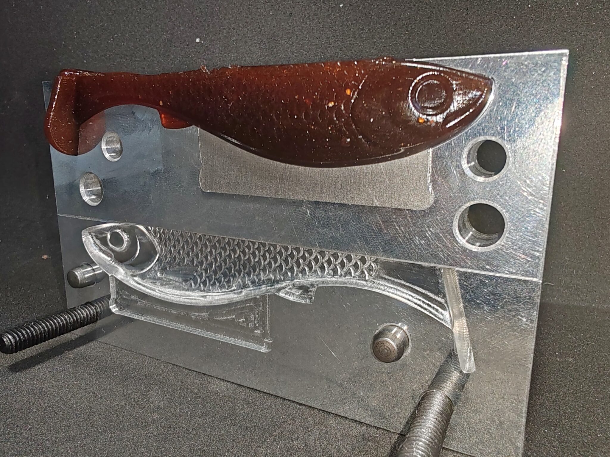 BT Knock 4″ Open Pour Swimbait Mold - BaiTech